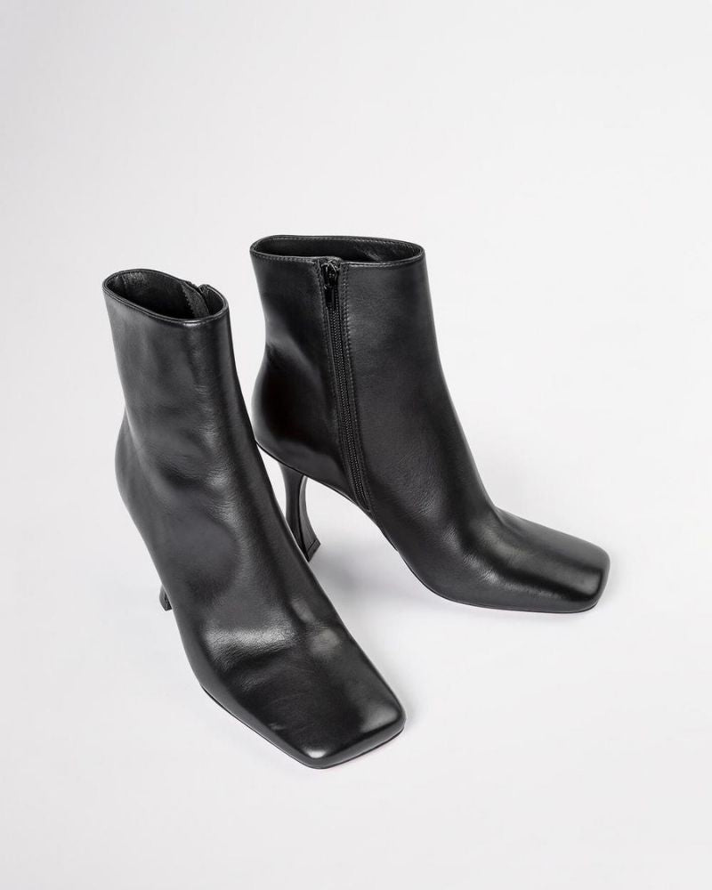 Womens & Ladies Boots | Luxe Shoes Griffith